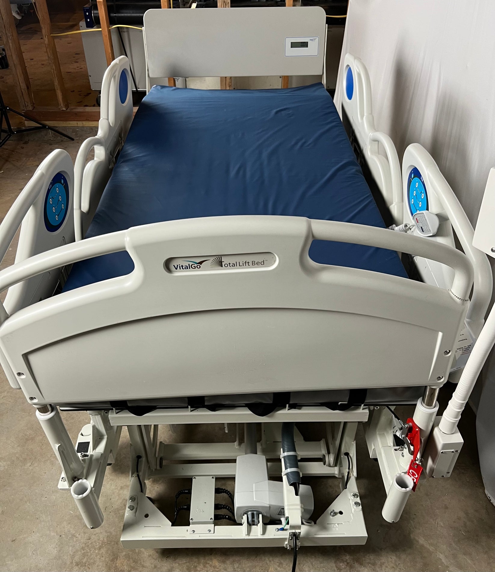 Hospital-Grade Total Lift Bed | 425lb Capacity Stand-Assist Medical Bed ...